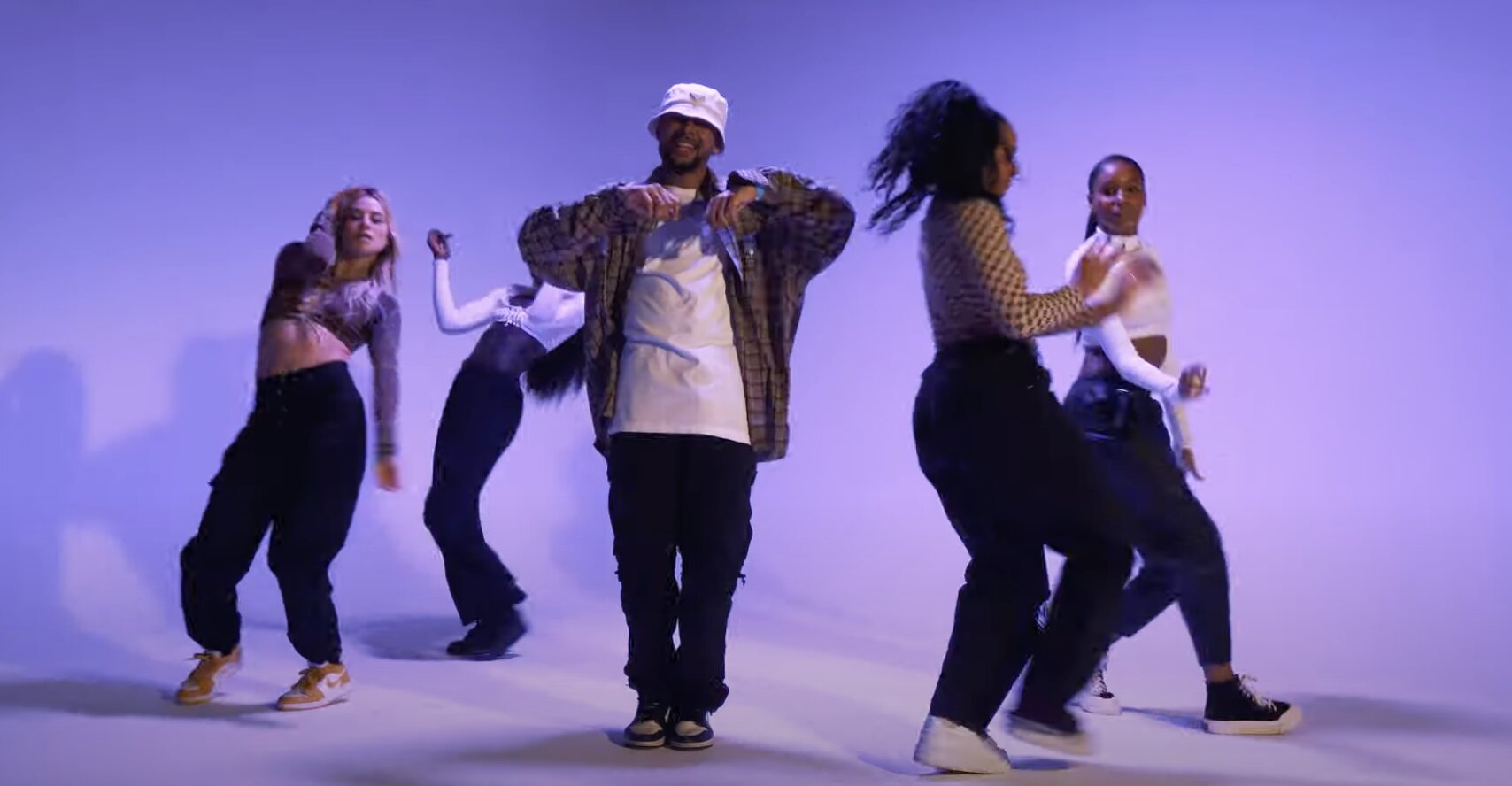 Wes Nelson Drops New Single ‘Say Nothing’ - HWING